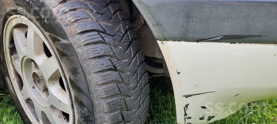 Balts Audi 80 1990 Bauska, ar dzinēja tilpumu 1.80 L un nobraukumu 337 tūkst. km par 400 €, foto 8 vietnē AUTOMOTO.COM.LV
