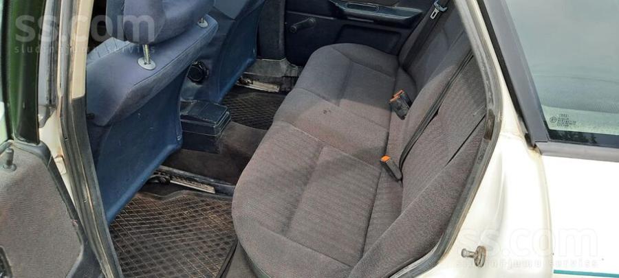 Balts Audi 80 1990 Bauska, ar dzinēja tilpumu 1.80 L un nobraukumu 337 tūkst. km par 400 €, foto 12 vietnē AUTOMOTO.COM.LV