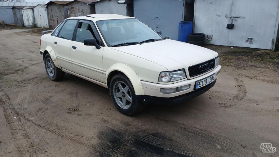 Balts Audi 80 1992 Viļņa, ar dzinēja tilpumu 2.00 L un nobraukumu 280 tūkst. km par 1700 €, foto 3 vietnē AUTOMOTO.COM.LV
