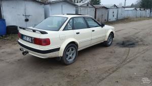 Balts Audi 80 1992 Viļņa, ar dzinēja tilpumu 2.00 L un nobraukumu 280 tūkst. km par 1700 €, foto 4 vietnē AUTOMOTO.COM.LV