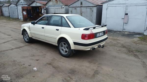 Balts Audi 80 1992 Viļņa, ar dzinēja tilpumu 2.00 L un nobraukumu 280 tūkst. km par 1700 €, foto 6 vietnē AUTOMOTO.COM.LV