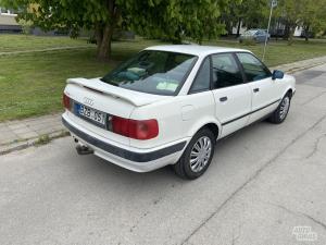 Balts Audi 80 1992 Klaipėda, ar dzinēja tilpumu 2.00 L un nobraukumu 240 tūkst. km par 420 €, foto 3 vietnē AUTOMOTO.COM.LV