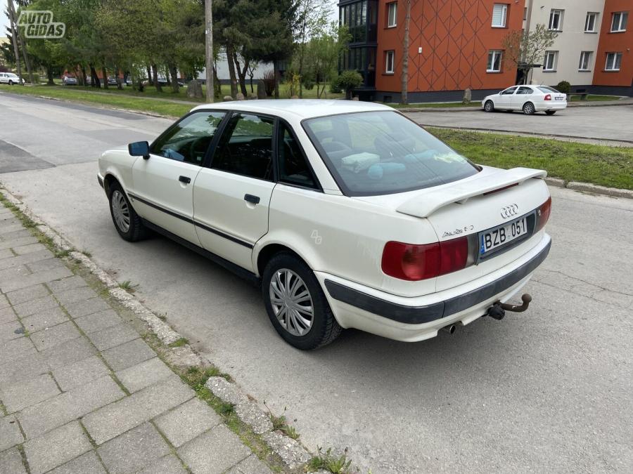 Balts Audi 80 1992 Klaipėda, ar dzinēja tilpumu 2.00 L un nobraukumu 240 tūkst. km par 420 €, foto 5 vietnē AUTOMOTO.COM.LV