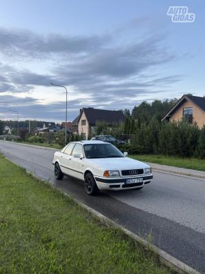 Белый Ауди 80 1993 в Вильнюс, объемом двигателя 1.90 л и пробегом 485 тыс. км за 800 €, фото  на AUTOMOTO.COM.LV