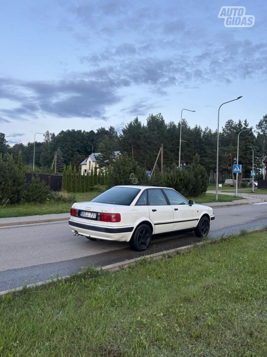 Белый Ауди 80 1993 в Вильнюс, объемом двигателя 1.90 л и пробегом 485 тыс. км за 800 €, фото 4 на AUTOMOTO.COM.LV