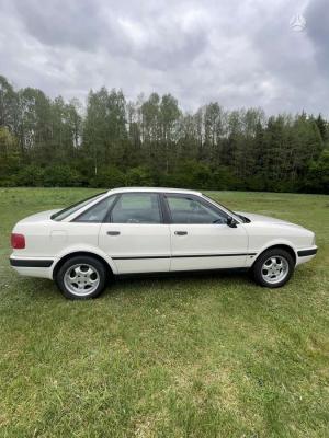White Audi 80 1994 in Kaunas, with an engine capacity of 1.98 L and mileage of 96 thousand km for 3500 €, photo  on AUTOMOTO.COM.LV