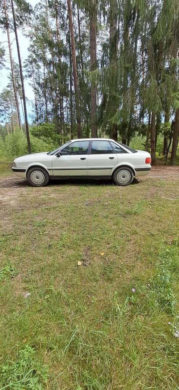 Белый Ауди 80 1994 в Алитус, объемом двигателя 1.90 л и пробегом 406 тыс. км за 1100 €, фото 6 на AUTOMOTO.COM.LV
