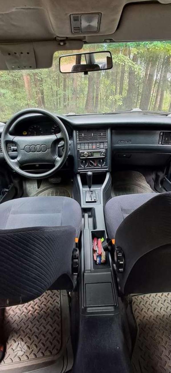 Белый Ауди 80 1994 в Алитус, объемом двигателя 1.90 л и пробегом 406 тыс. км за 1100 €, фото 8 на AUTOMOTO.COM.LV