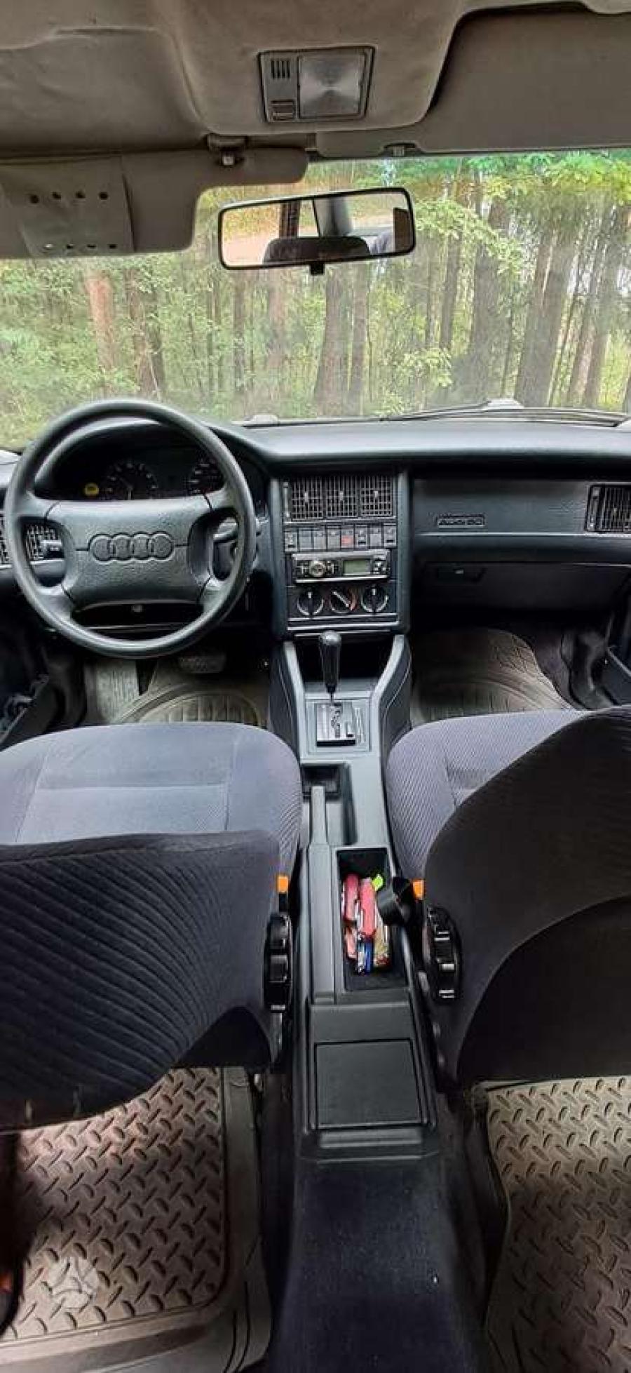 Белый Ауди 80 1994 в Алитус, объемом двигателя 1.90 л и пробегом 406 тыс. км за 1100 €, фото 8 на AUTOMOTO.COM.LV