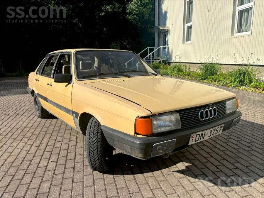 Yellow Audi 80 1986 in Rezekne, with an engine capacity of 1.80 L and mileage of 221 thousand km for 900 €, photo 1 on AUTOMOTO.COM.LV