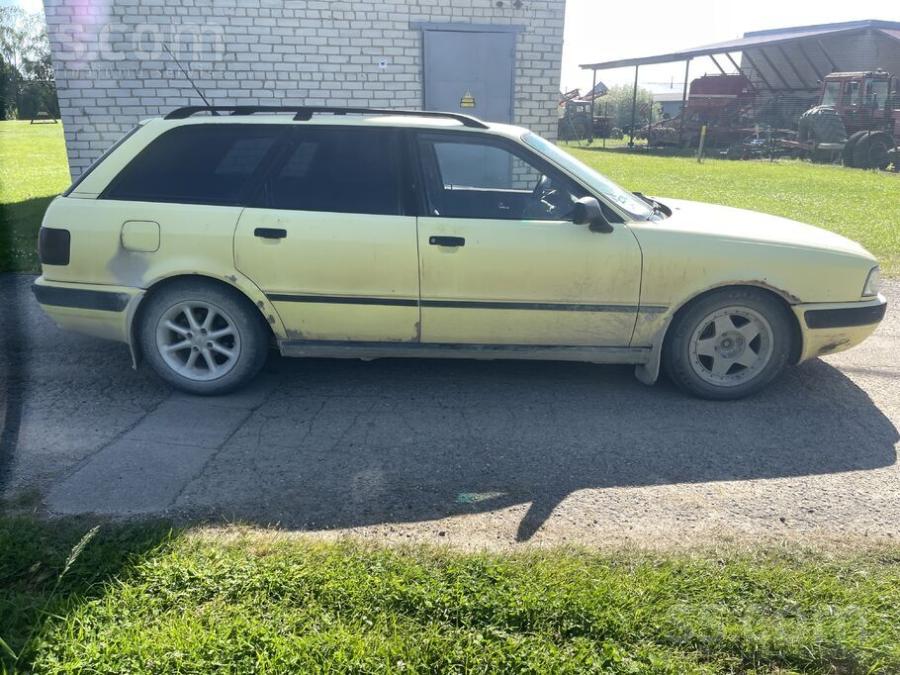 Dzeltens Audi 80 1993 Jelgava, ar dzinēja tilpumu 1.90 L un nobraukumu 450 tūkst. km par 1000 €, foto 3 vietnē AUTOMOTO.COM.LV