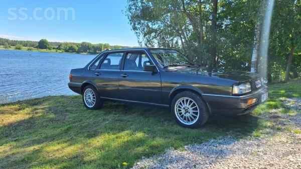Melns Audi 90 1985 Rīga, ar dzinēja tilpumu 2.00 L un nobraukumu 226 tūkst. km par 5500 €, foto 1 vietnē AUTOMOTO.COM.LV