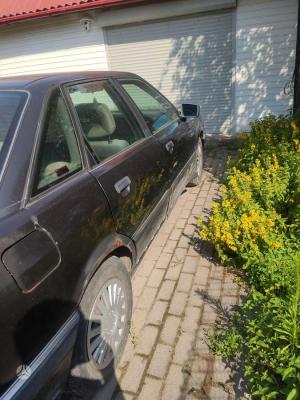 Melns Audi 90 1989 Kauņa, ar dzinēja tilpumu 2.31 L un nobraukumu 400 tūkst. km par 1200 €, foto 5 vietnē AUTOMOTO.COM.LV