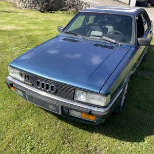 Zils Audi 90 1985 Jūrmala, ar dzinēja tilpumu 2.20 L un nobraukumu 331 tūkst. km par 5650 €, foto 5 vietnē AUTOMOTO.COM.LV