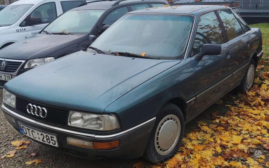 Blue Audi 90 2002 in Telschi, with an engine capacity of 2.00 L and mileage of 235 thousand km for 2200 €, photo 3 on AUTOMOTO.COM.LV
