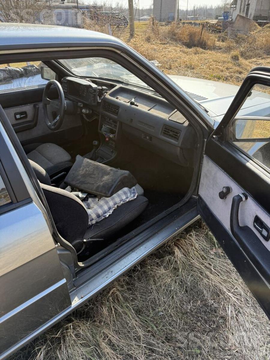 Audi 90 1985 in Valmiera, with an engine capacity of 2.20 L and mileage of 255 thousand km for 12499 €, photo 16 on AUTOMOTO.COM.LV