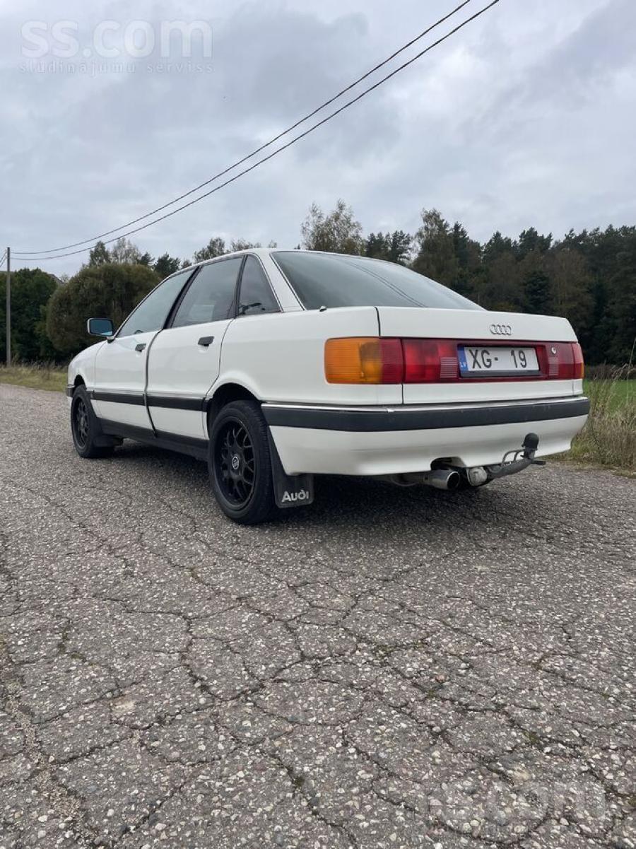 White Audi 90 1990 in Valmiera, with an engine capacity of 2.30 L and mileage of 271 thousand km for 3000 €, photo 4 on AUTOMOTO.COM.LV