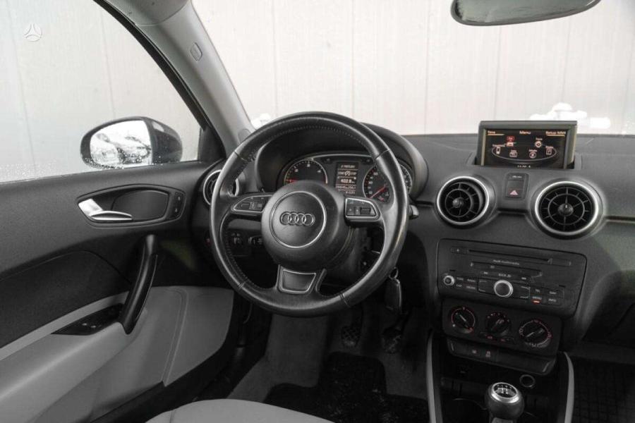 Black Audi A1 2011 in Vilnius, with an engine capacity of 1.60 L and mileage of 291 thousand km for 5150 €, photo 11 on AUTOMOTO.COM.LV