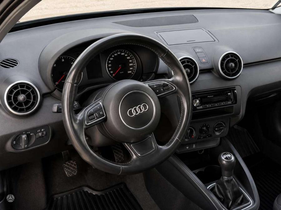 Melns Audi A1 2011 Klaipėda, ar dzinēja tilpumu 1.60 L un nobraukumu 275 tūkst. km par 4350 €, foto 6 vietnē AUTOMOTO.COM.LV