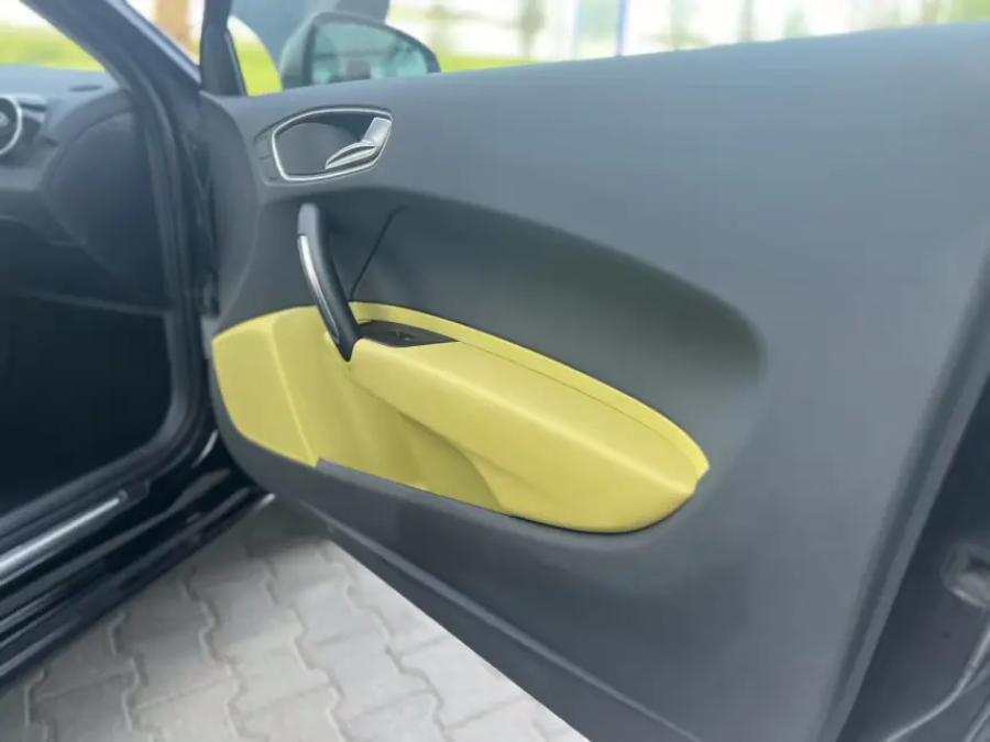 Black Audi A1 2012 in Jekabpils, with an engine capacity of 2.00 L and mileage of 225 thousand km for 6550 €, photo 18 on AUTOMOTO.COM.LV