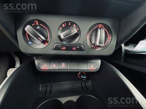 Black Audi A1 2010 in Jelgava, with an engine capacity of 1.60 L and mileage of 228 thousand km for 5150 €, photo 14 on AUTOMOTO.COM.LV