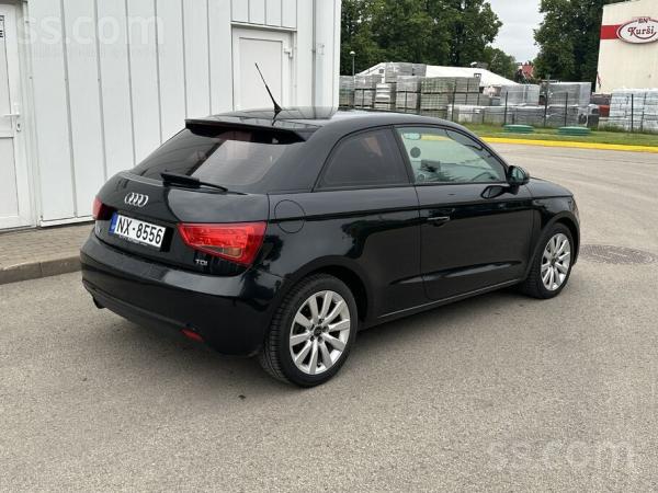 Black Audi A1 2010 in Jelgava, with an engine capacity of 1.60 L and mileage of 228 thousand km for 5500 €, photo 3 on AUTOMOTO.COM.LV