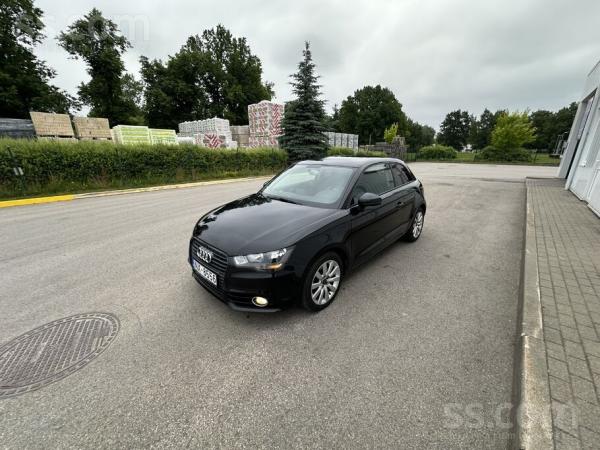Black Audi A1 2010 in Jelgava, with an engine capacity of 1.60 L and mileage of 228 thousand km for 5500 €, photo 6 on AUTOMOTO.COM.LV