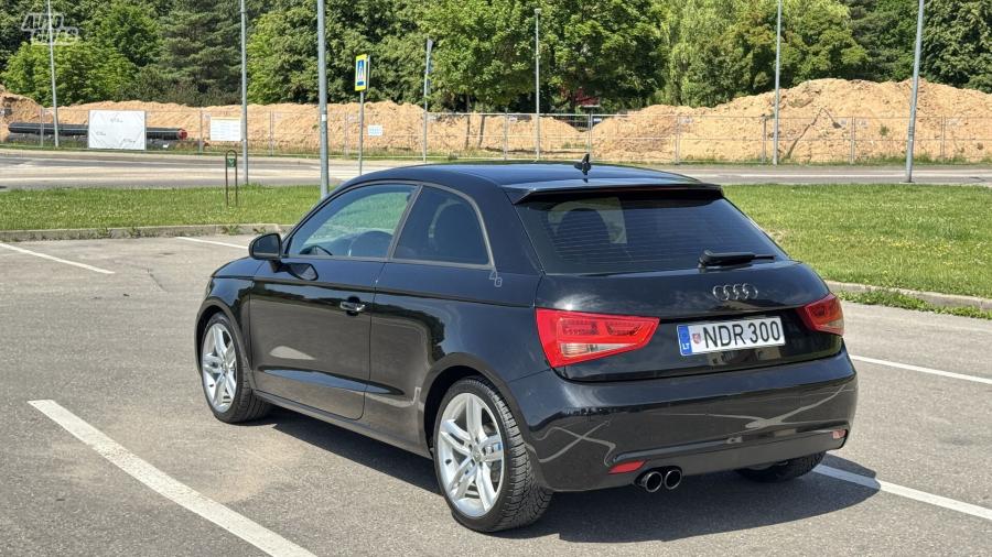 Melns Audi A1 2010 Kauņa, ar dzinēja tilpumu 1.40 L un nobraukumu 264 tūkst. km par 5800 €, foto 5 vietnē AUTOMOTO.COM.LV