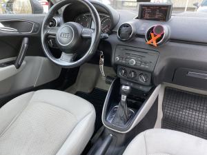 Black Audi A1 2011 in Kaunas, with an engine capacity of 1.60 L and mileage of 196 thousand km for 4200 €, photo 7 on AUTOMOTO.COM.LV