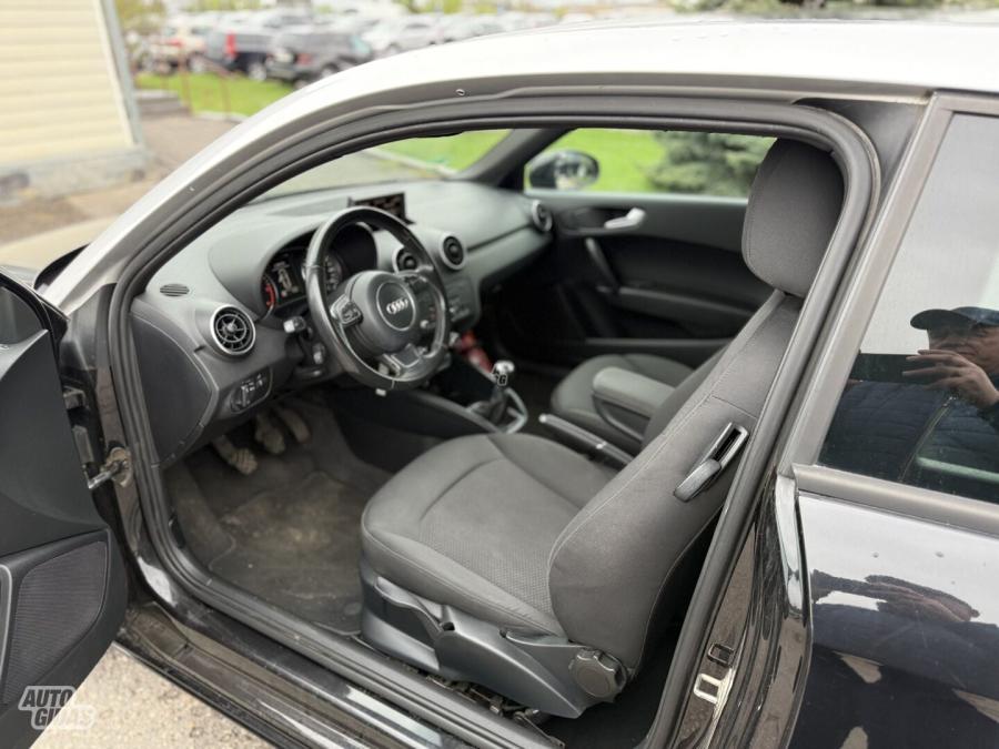 Melns Audi A1 2011 Utena, ar dzinēja tilpumu 1.60 L un nobraukumu 187 tūkst. km par 4800 €, foto 12 vietnē AUTOMOTO.COM.LV