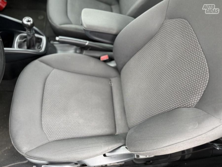 Melns Audi A1 2011 Utena, ar dzinēja tilpumu 1.60 L un nobraukumu 187 tūkst. km par 4800 €, foto 13 vietnē AUTOMOTO.COM.LV