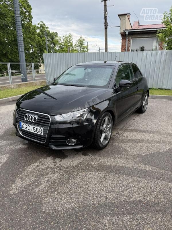 Black Audi A1 2011 in Kaunas, with an engine capacity of 1.60 L and mileage of 134 thousand km for 3100 €, photo 8 on AUTOMOTO.COM.LV