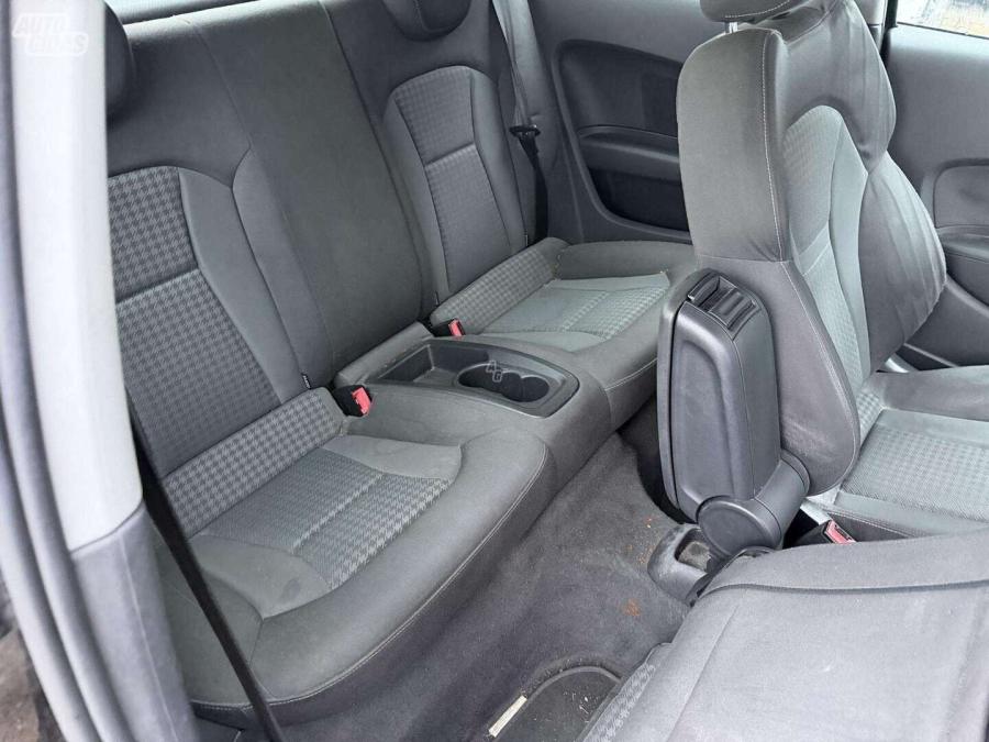 Black Audi A1 2011 in Vilnius, with an engine capacity of 1.60 L and mileage of 320 thousand km for 1800 €, photo 12 on AUTOMOTO.COM.LV