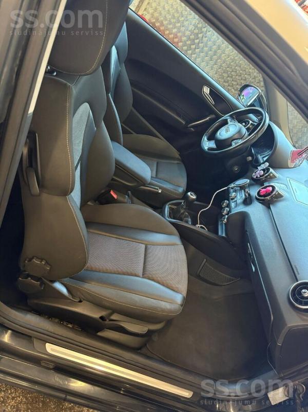 Melns Audi A1 2011 Rīga, ar dzinēja tilpumu 1.60 L un nobraukumu 349 tūkst. km par 4000 €, foto 6 vietnē AUTOMOTO.COM.LV