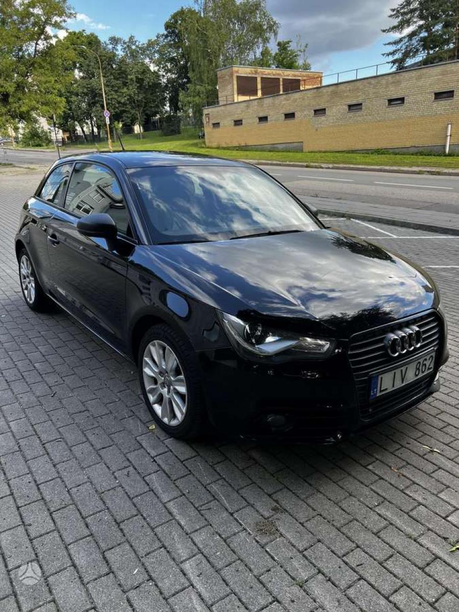 Black Audi A1 2011 in Vilnius, with an engine capacity of 1.60 L and mileage of 304 thousand km for 4000 €, photo 1 on AUTOMOTO.COM.LV