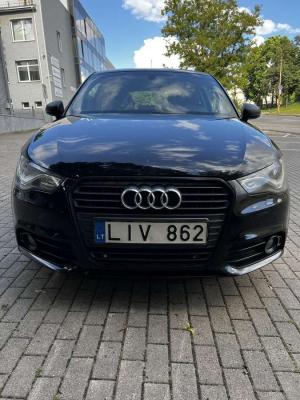 Black Audi A1 2011 in Vilnius, with an engine capacity of 1.60 L and mileage of 304 thousand km for 4000 €, photo 6 on AUTOMOTO.COM.LV