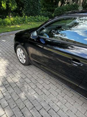 Black Audi A1 2011 in Vilnius, with an engine capacity of 1.60 L and mileage of 304 thousand km for 4000 €, photo 7 on AUTOMOTO.COM.LV