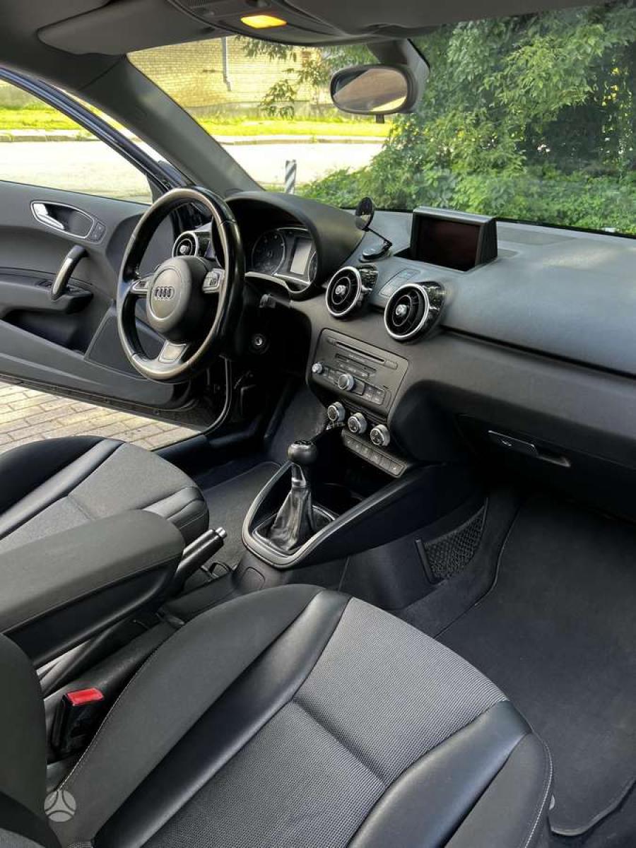 Black Audi A1 2011 in Vilnius, with an engine capacity of 1.60 L and mileage of 304 thousand km for 4000 €, photo 13 on AUTOMOTO.COM.LV