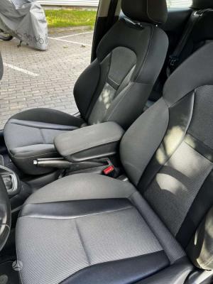Black Audi A1 2011 in Vilnius, with an engine capacity of 1.60 L and mileage of 304 thousand km for 4000 €, photo 15 on AUTOMOTO.COM.LV