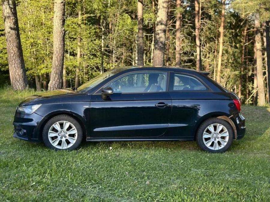 Black Audi A1 2011 in Svencionys, with an engine capacity of 1.60 L and mileage of 279 thousand km for 4500 €, photo 7 on AUTOMOTO.COM.LV