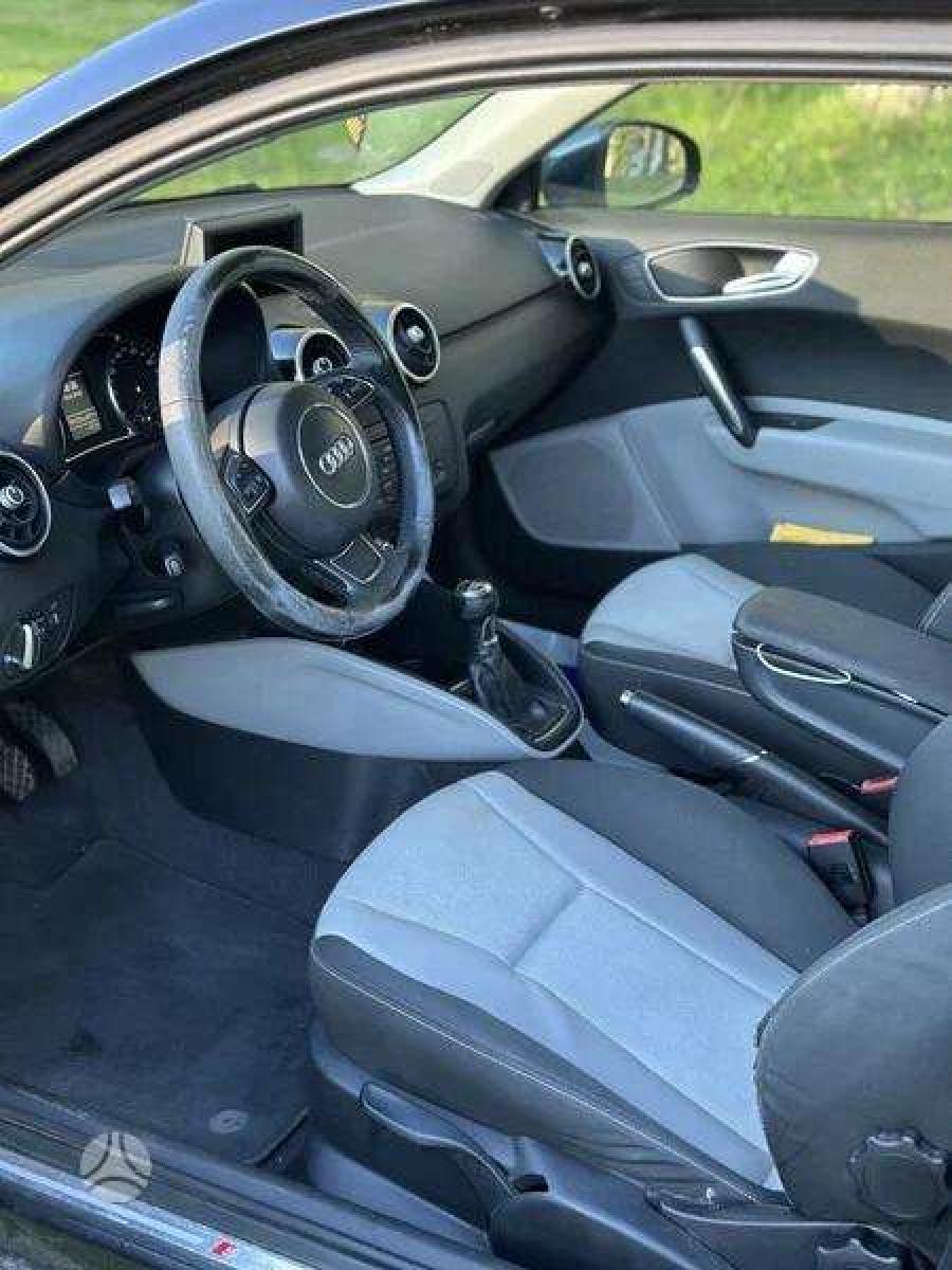 Black Audi A1 2011 in Svencionys, with an engine capacity of 1.60 L and mileage of 279 thousand km for 4500 €, photo 15 on AUTOMOTO.COM.LV