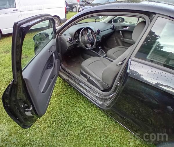 Black Audi A1 2011 in Riga, with an engine capacity of 1.20 L and mileage of 348 thousand km for 3535 €, photo 7 on AUTOMOTO.COM.LV