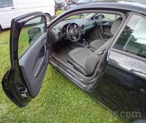 Black Audi A1 2011 in Riga, with an engine capacity of 1.20 L and mileage of 345 thousand km for 2992 €, photo 8 on AUTOMOTO.COM.LV