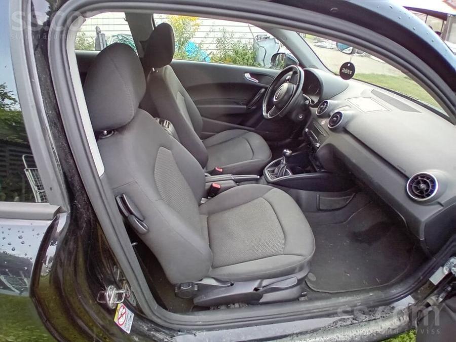 Black Audi A1 2011 in Riga, with an engine capacity of 1.20 L and mileage of 345 thousand km for 2992 €, photo 17 on AUTOMOTO.COM.LV