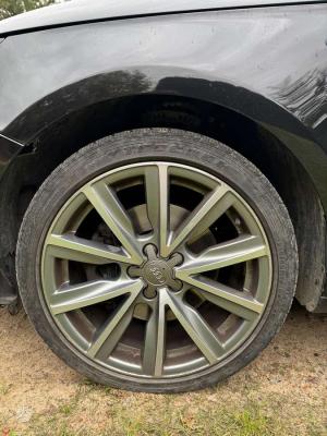 Melns Audi A1 2011 Viļņa, ar dzinēja tilpumu 1.60 L un nobraukumu 219 tūkst. km par 4750 €, foto 11 vietnē AUTOMOTO.COM.LV