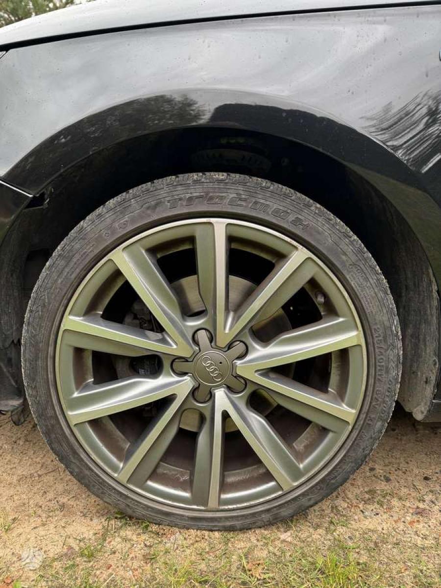 Melns Audi A1 2011 Viļņa, ar dzinēja tilpumu 1.60 L un nobraukumu 219 tūkst. km par 4750 €, foto 11 vietnē AUTOMOTO.COM.LV