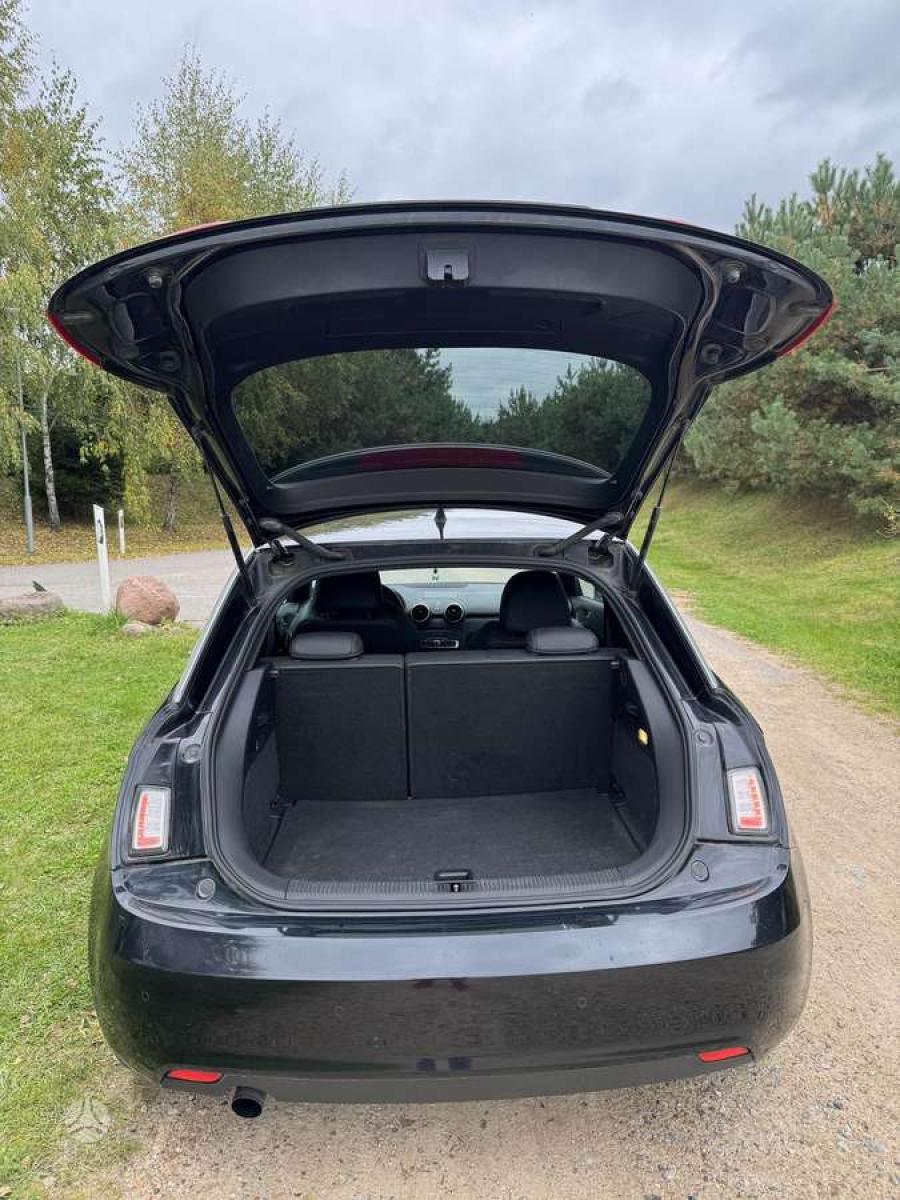 Melns Audi A1 2011 Viļņa, ar dzinēja tilpumu 1.60 L un nobraukumu 219 tūkst. km par 4750 €, foto 13 vietnē AUTOMOTO.COM.LV