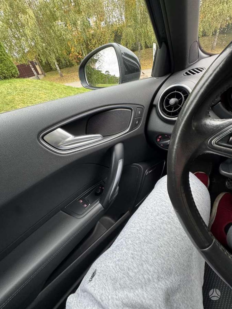 Melns Audi A1 2011 Viļņa, ar dzinēja tilpumu 1.60 L un nobraukumu 219 tūkst. km par 4750 €, foto 17 vietnē AUTOMOTO.COM.LV