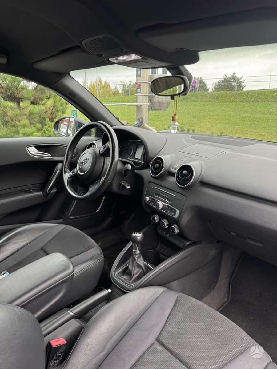 Melns Audi A1 2011 Viļņa, ar dzinēja tilpumu 1.60 L un nobraukumu 219 tūkst. km par 4750 €, foto 28 vietnē AUTOMOTO.COM.LV