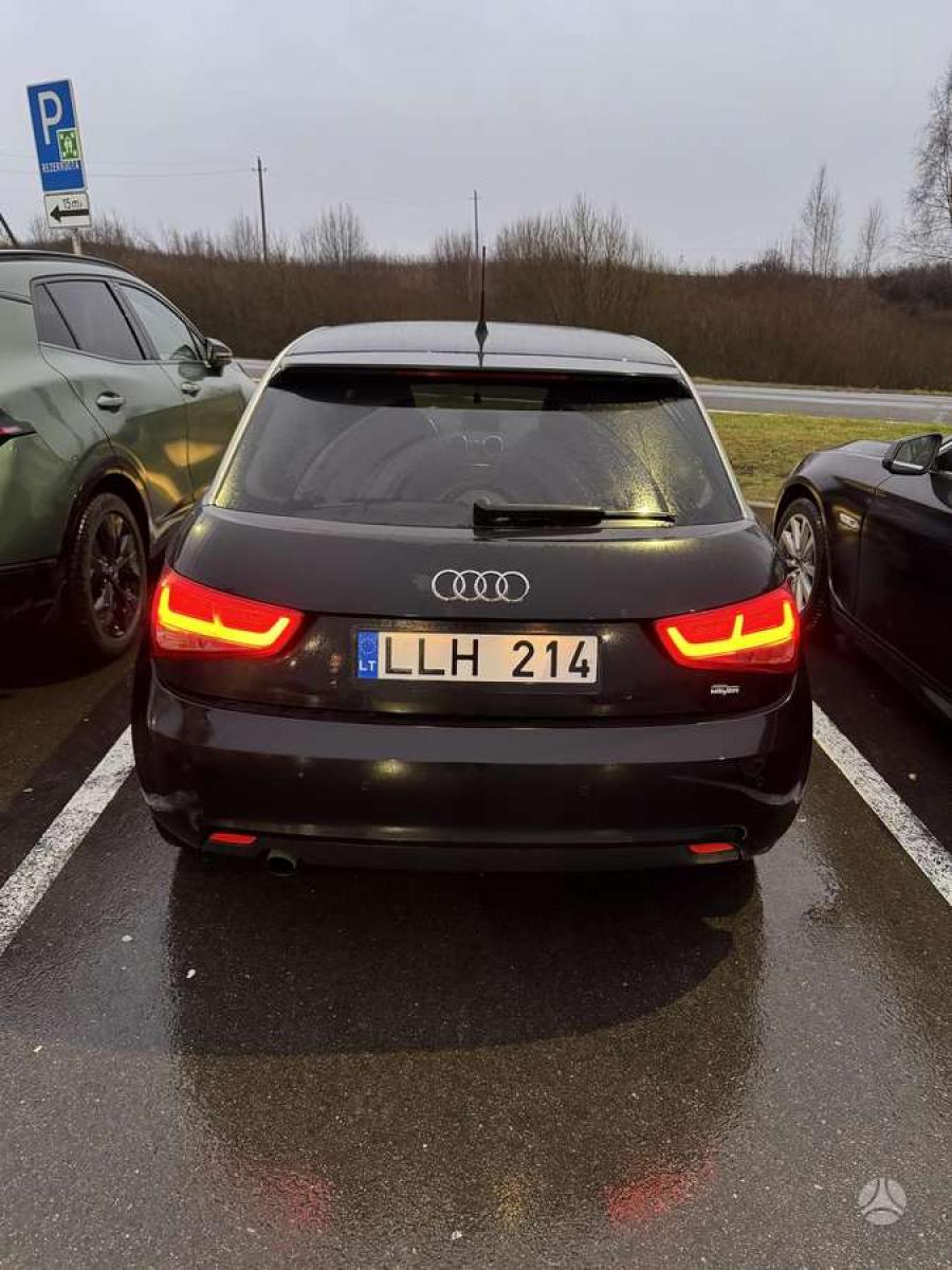Melns Audi A1 2011 Viļņa, ar dzinēja tilpumu 1.60 L un nobraukumu 219 tūkst. km par 4750 €, foto 32 vietnē AUTOMOTO.COM.LV